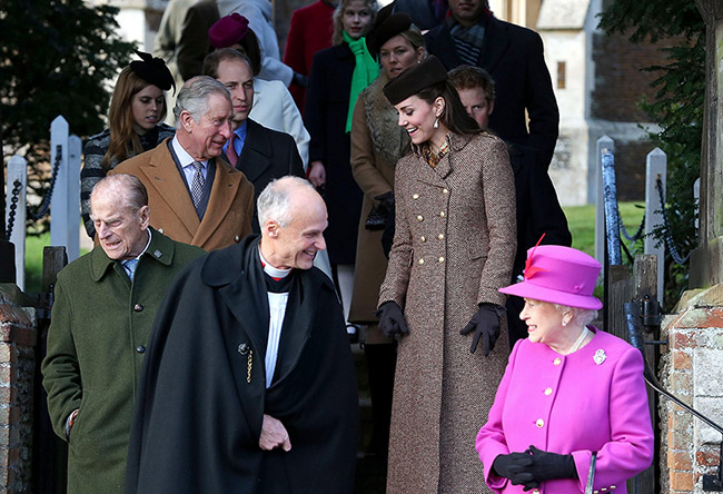 What to Expect at the Queen’s Christmas – Rebecca Starr Brown